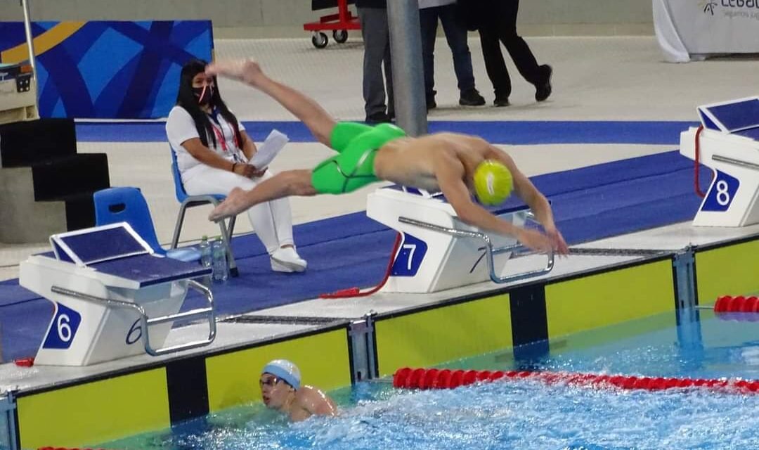 La natación argentina logró 18 medallas en el día 1 del sudamericano ...